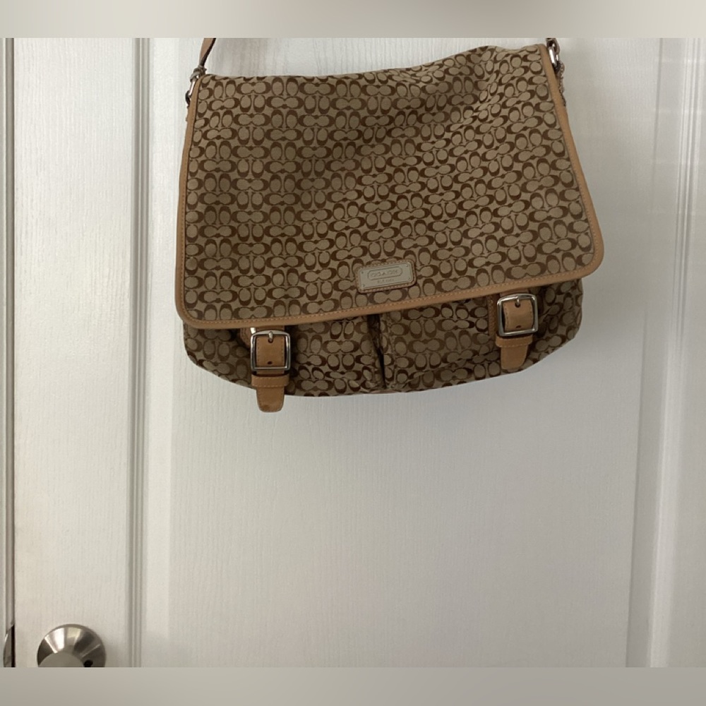 Coach Signature Messenger Bag - Gem